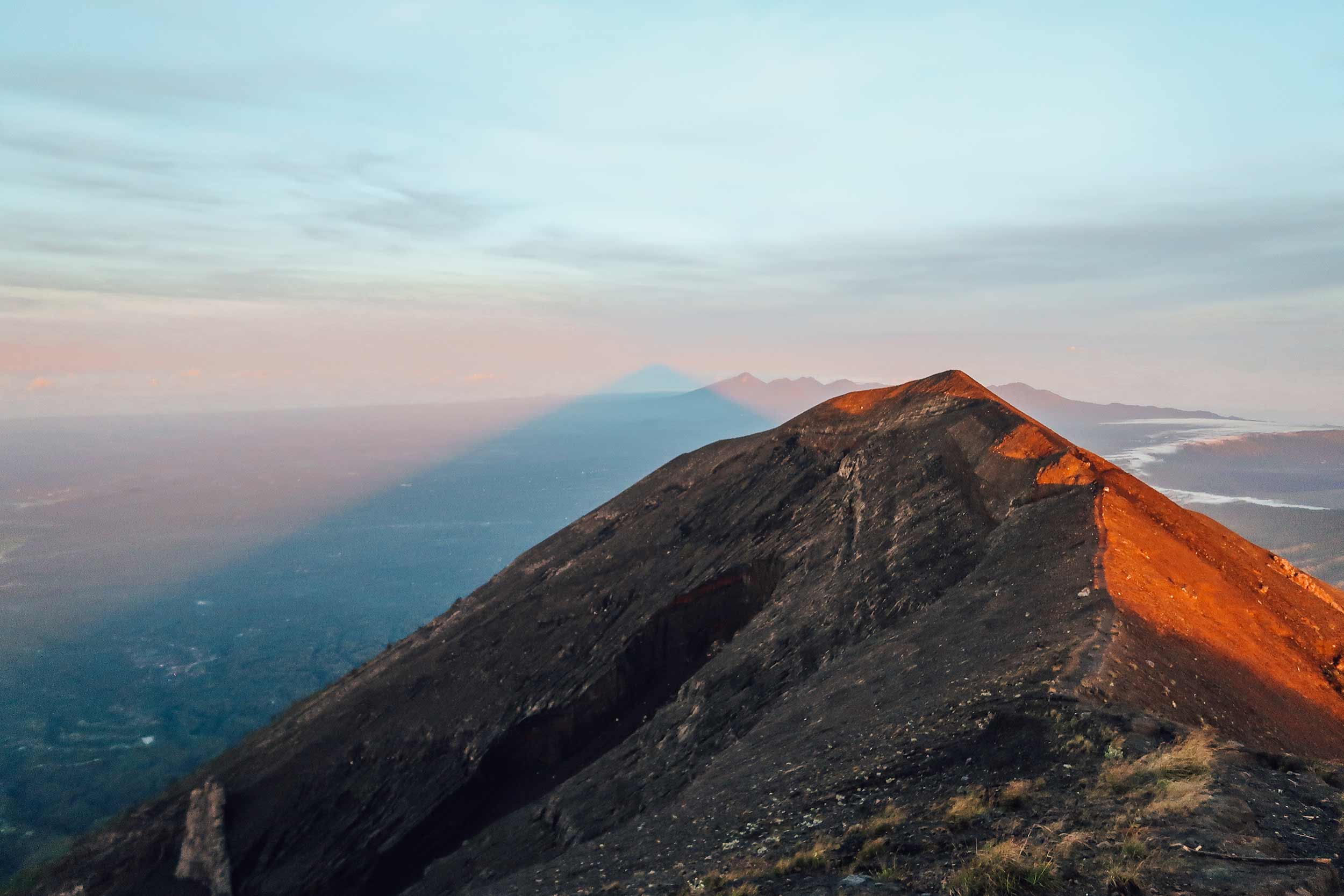 travelinyourarms – Get to know the East of Bali – Climb the highest volcano