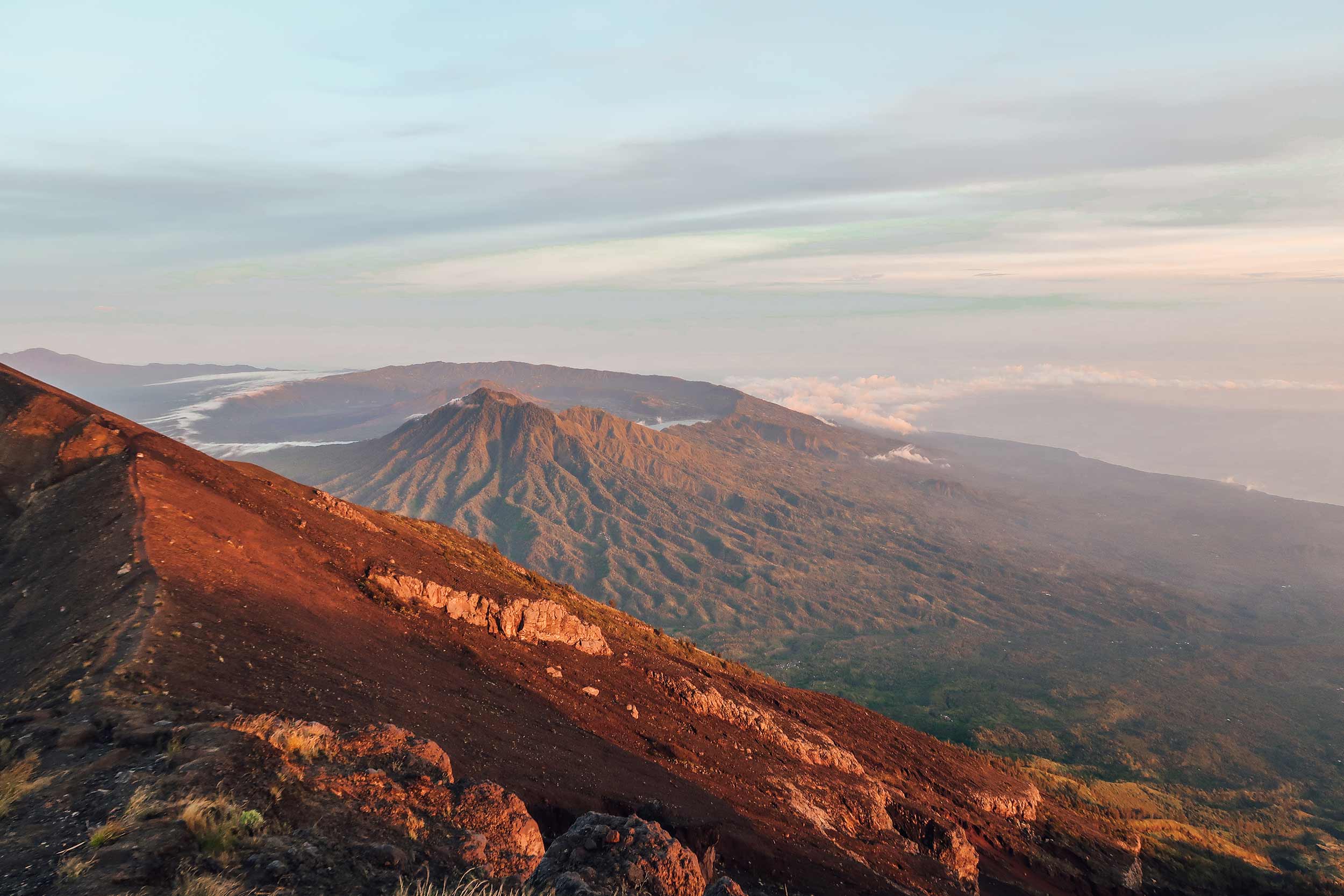 travelinyourarms – Get to know the East of Bali – Climb the highest volcano
